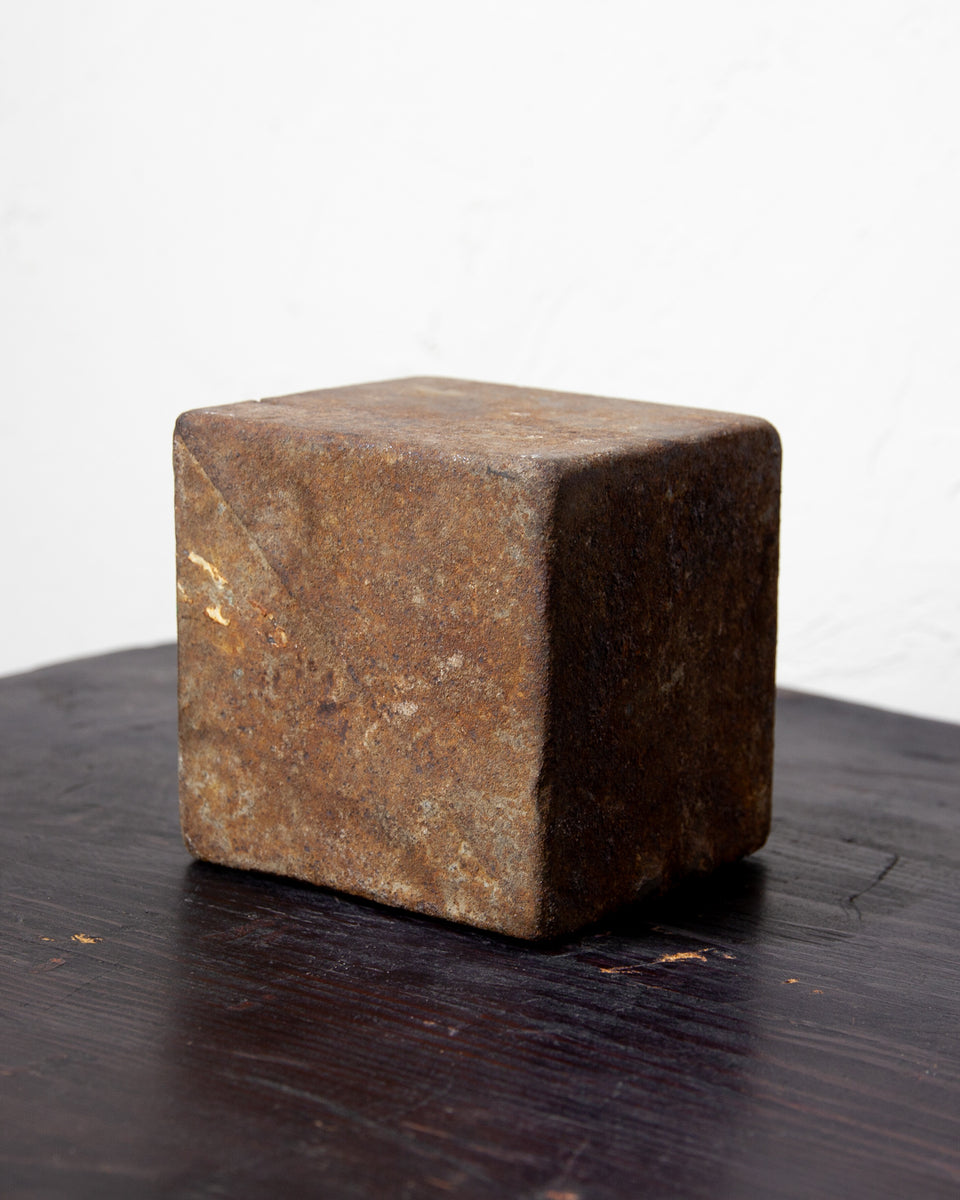 Old Square Iron Object – diorama